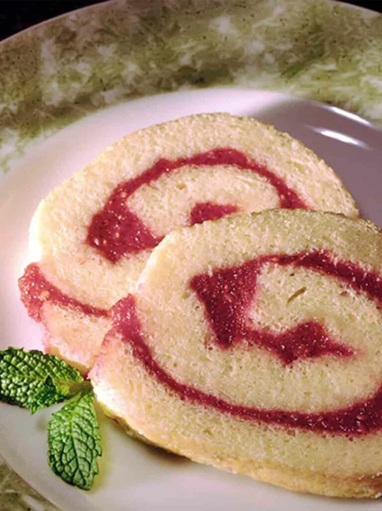 Easy Sponge Roll Cake Recipe | Incredible Egg
